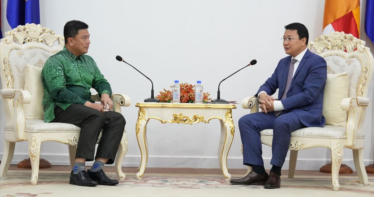 ឯកឧត្តមរដ្ឋមន្ត្រី ឌិត ទីណា ទទួលជួបសម្តែងការគួរសមជាមួយ ឯកឧត្តម Datuk ...