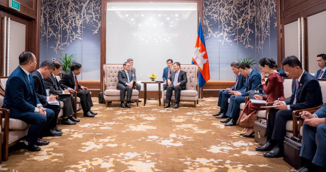 សម្តេចមហាបវរធិបតី ហ៊ុន ម៉ាណែត អញ្ជើញជួបសម្តែងការគួរសម ...