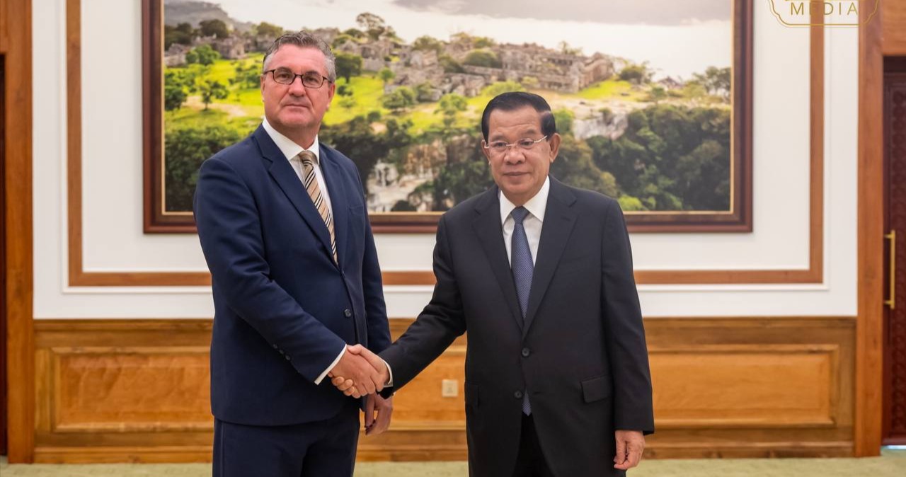 សម្ដេចតេជោ ហ៊ុន សែន ប្រធានព្រឹទ្ធសភា អនុញ្ញាតឱ្យ ឯកឧត្តម Martin Vavra ...