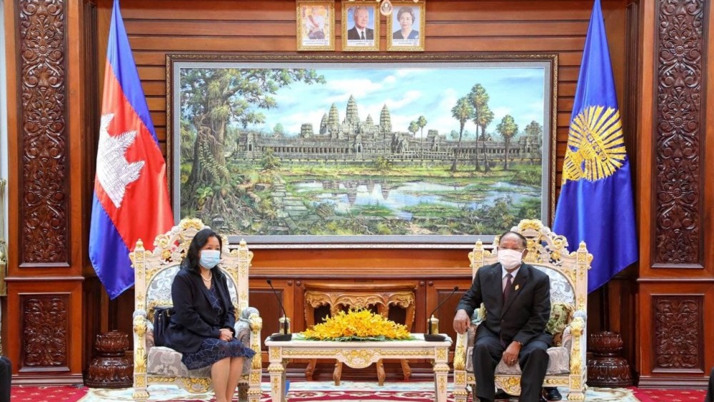 Samdech Heng Samrin Meets Incoming Philippine Ambassador - ក្រសួងព័ត៌មាន