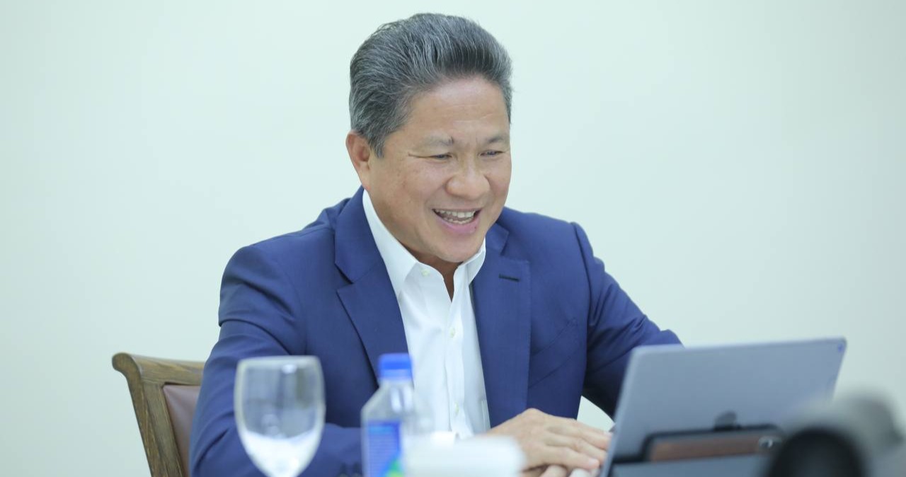 Senior Minister Sun Chanthol Attends World Economic Forum via ...