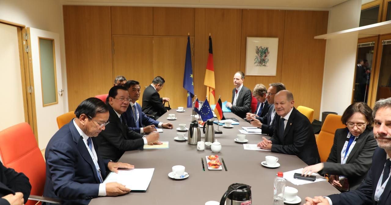 Cambodian PM Meets German Chancellor in Brussels - ក្រសួងព័ត៌មាន
